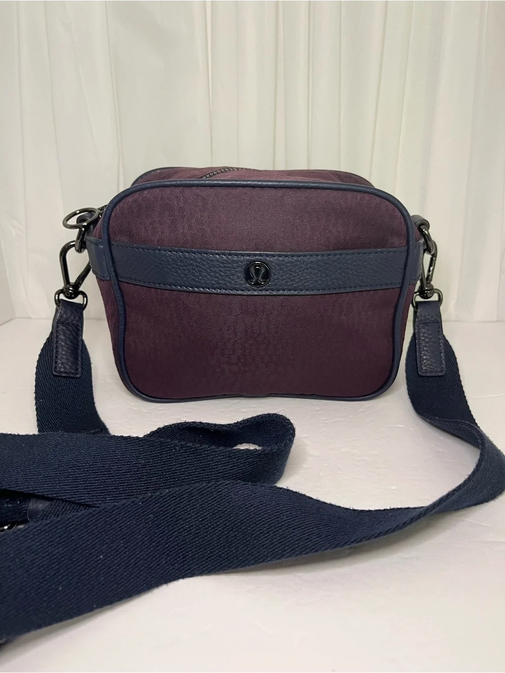 lululemon athletica | Bags | Lululemon Athletica Womens Plum And Navy ...